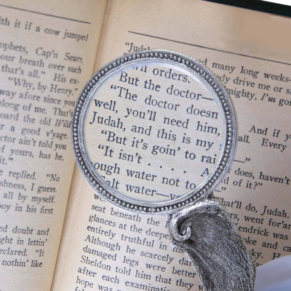 Light Sapphire Blue Crystal Cat Handheld Magnifying Glass - Magnificat ...